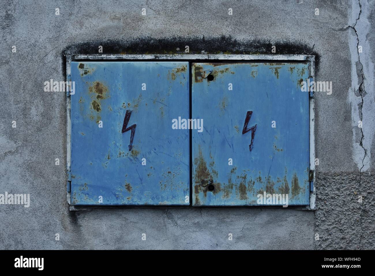 Blue fuse High Resolution Stock Photography and Images - Alamy