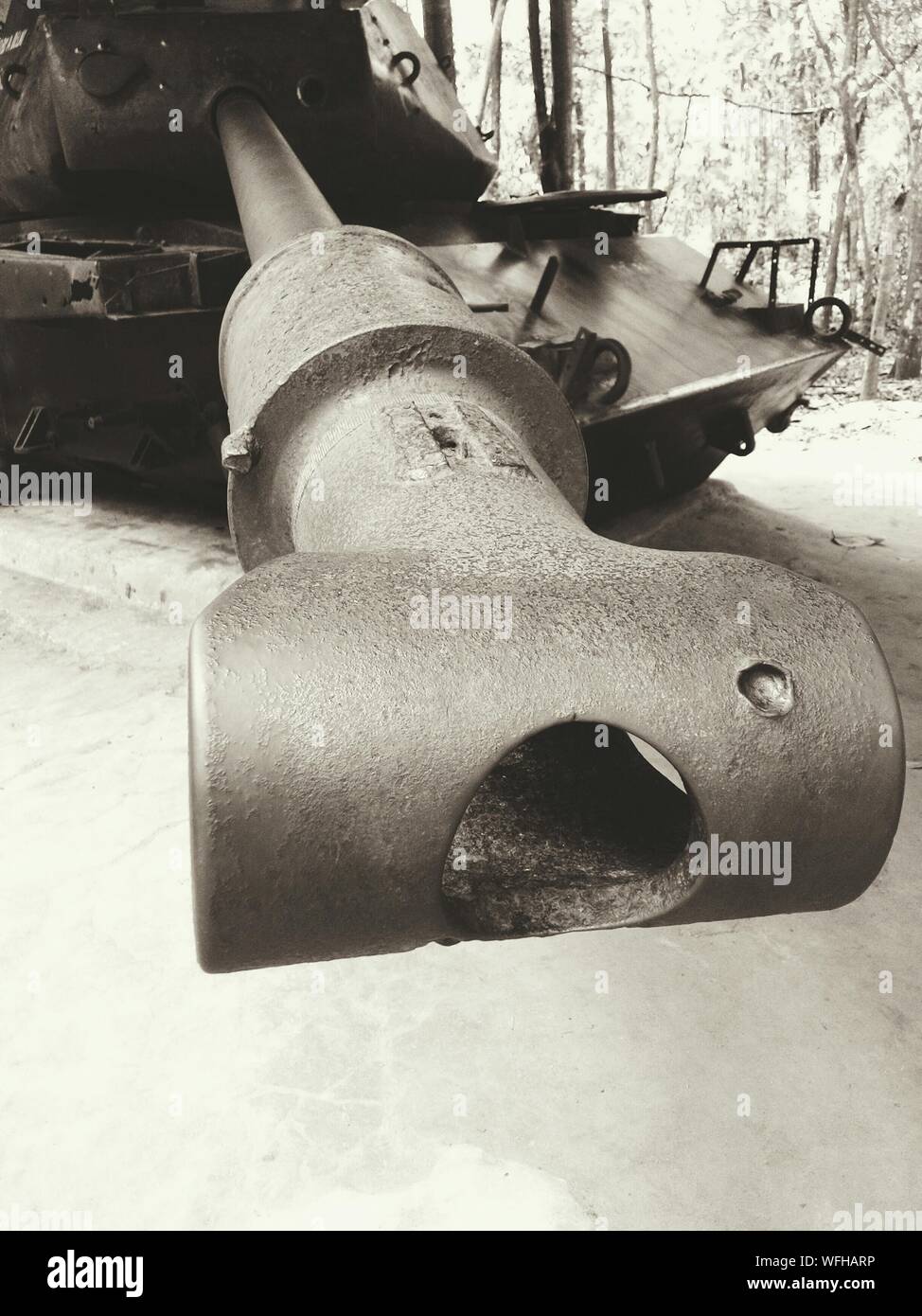 Gun muzzle hi-res stock photography and images - Alamy