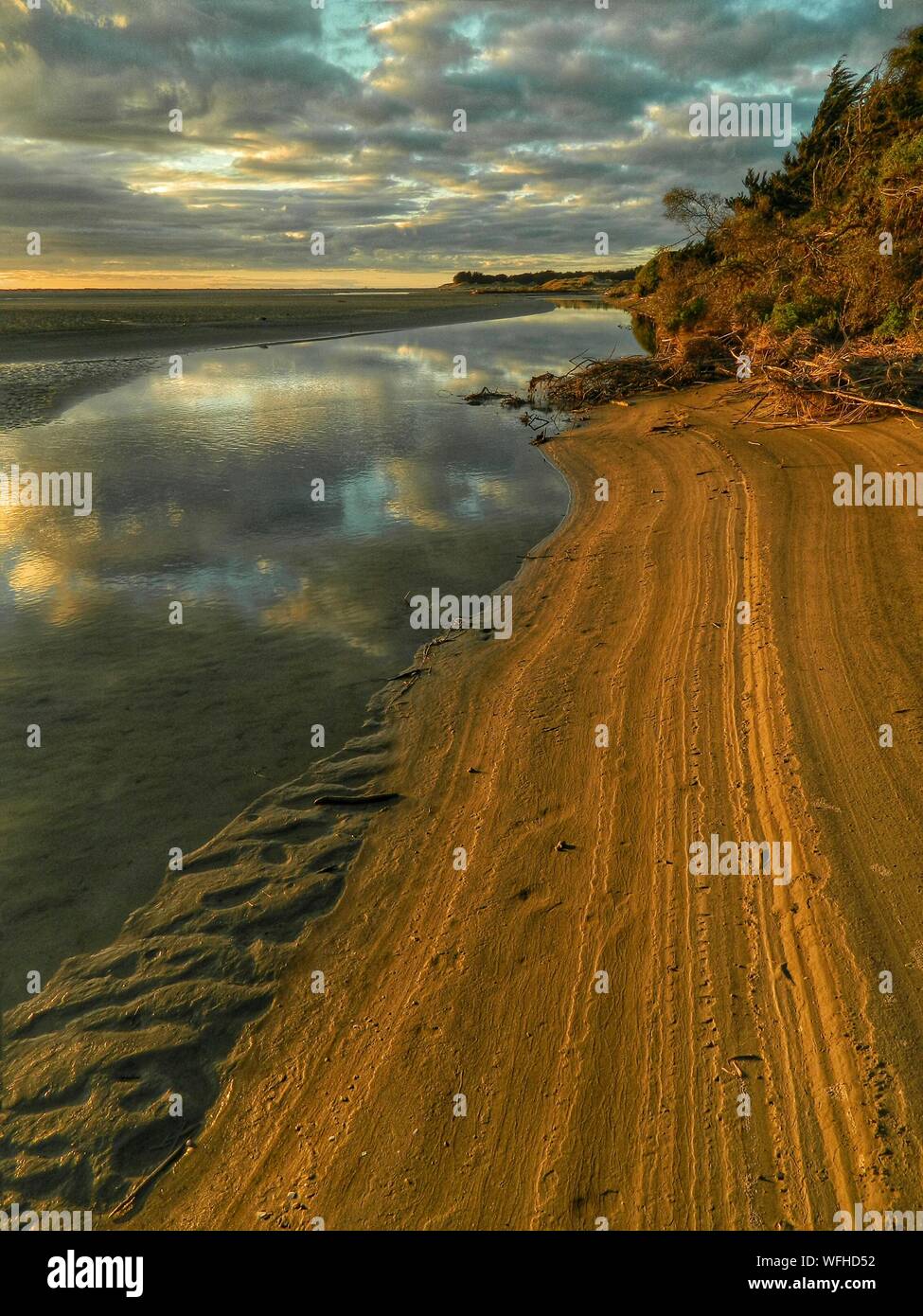 Natural tidal pool hi-res stock photography and images - Alamy