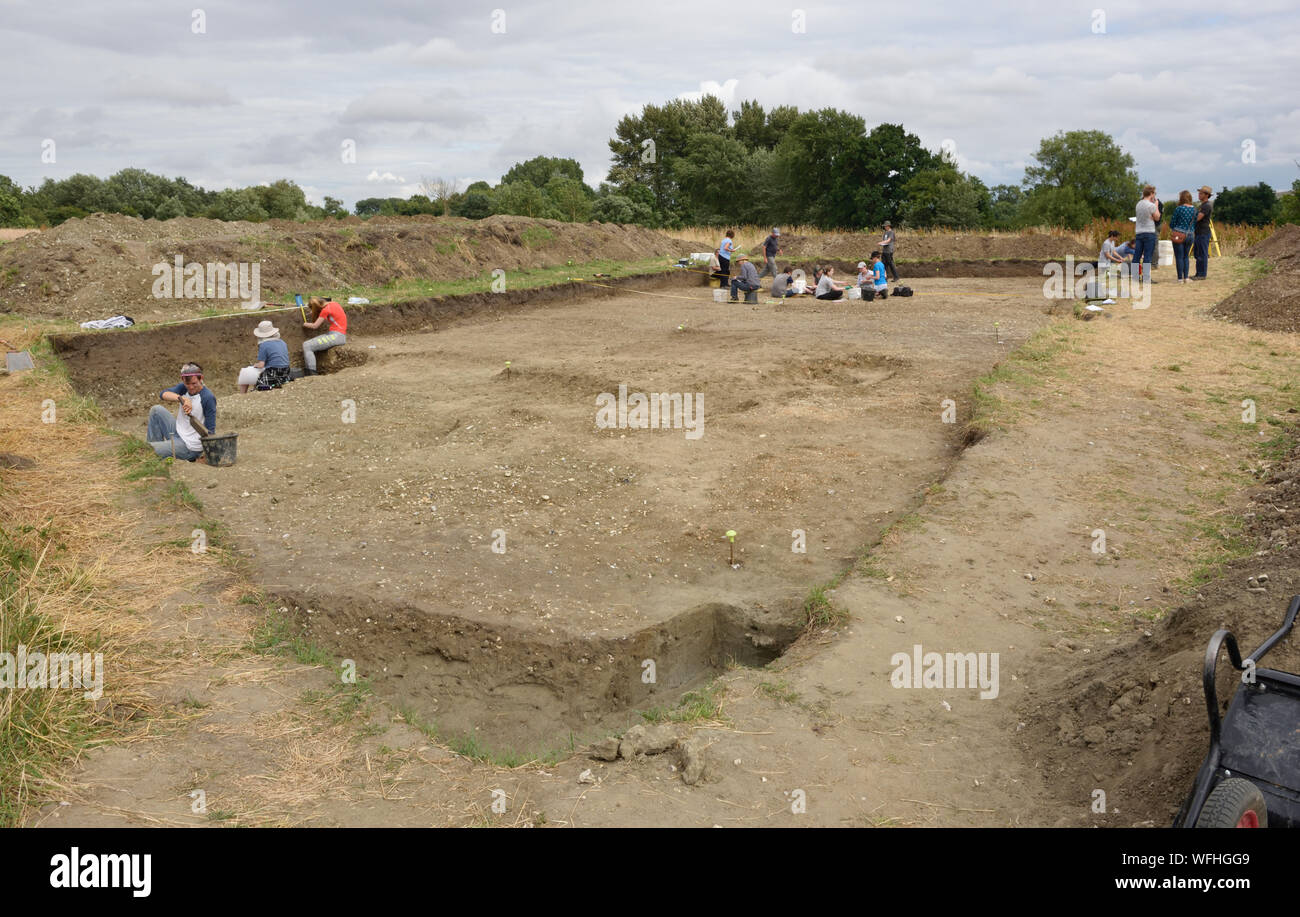 Archaeological excavations at Marden Henge, Wiltshire, UK Stock Photo ...