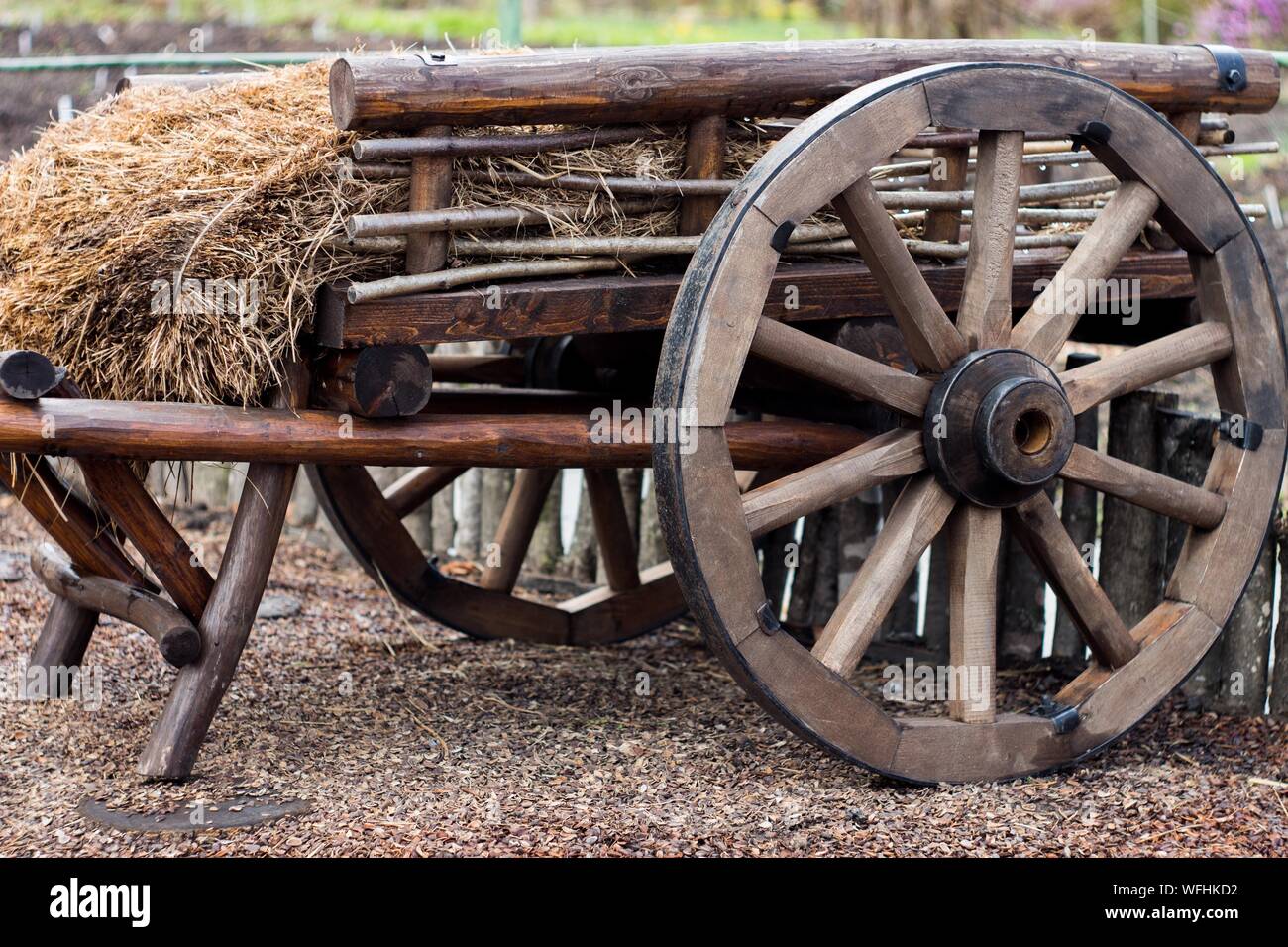 Horse Cart Farm Hay Stock Photos & Horse Cart Farm Hay Stock Images - Alamy