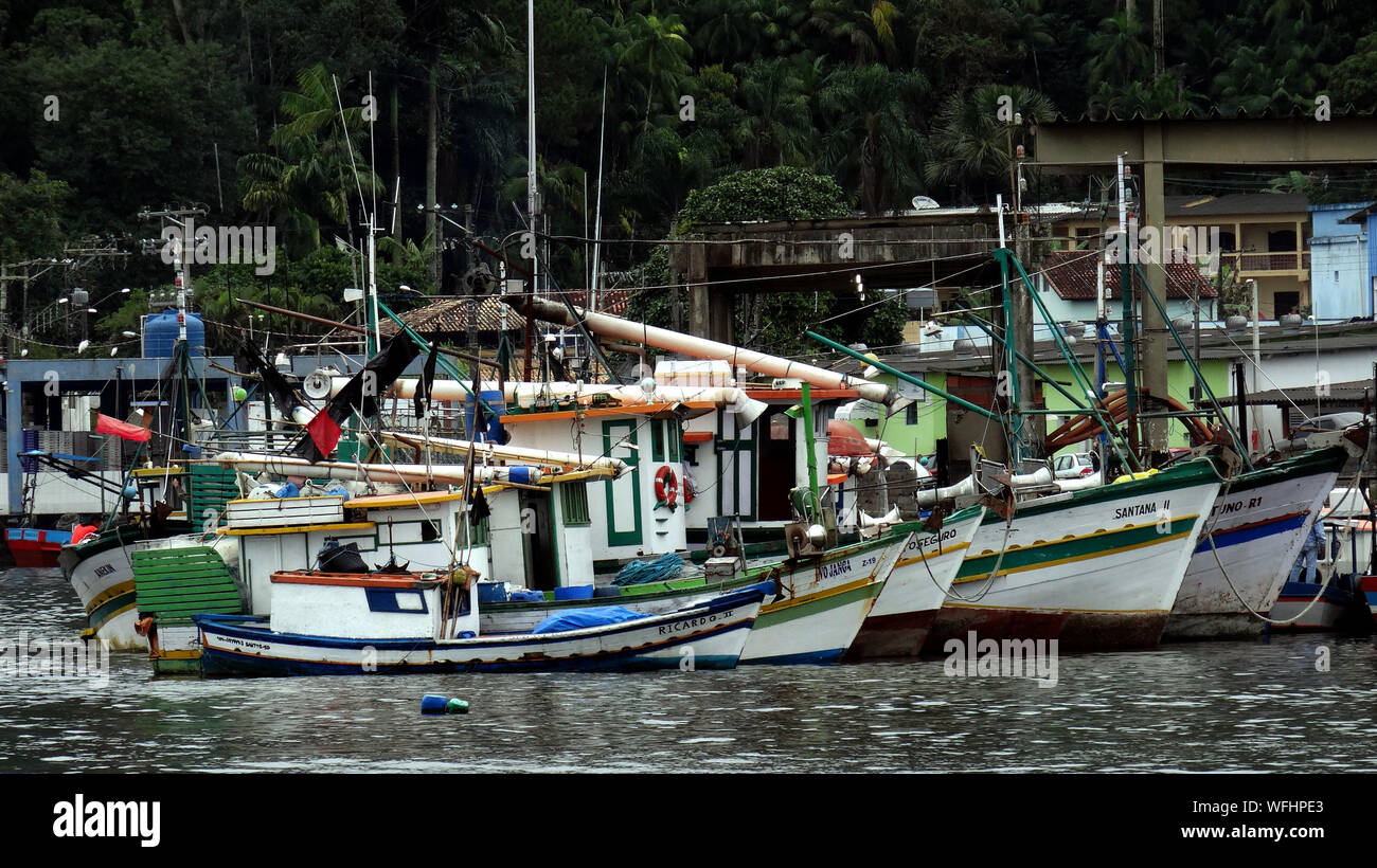 Harbor river water hi-res stock photography and images - Alamy
