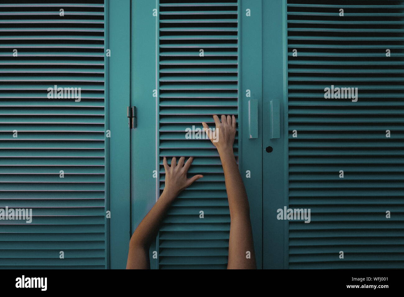 One person shutter shutters hi-res stock photography and images - Alamy
