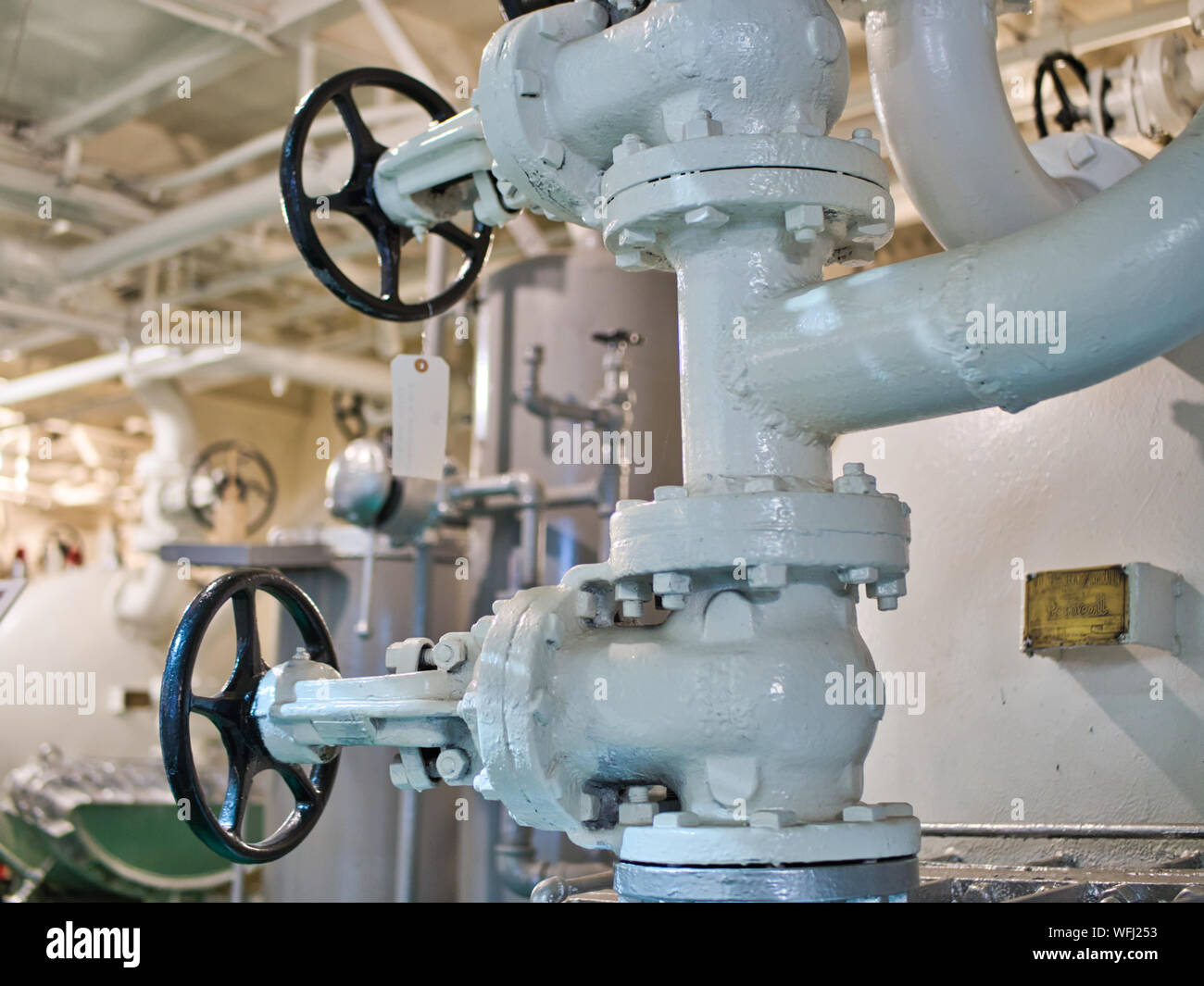 Navel valves hi-res stock photography and images - Alamy