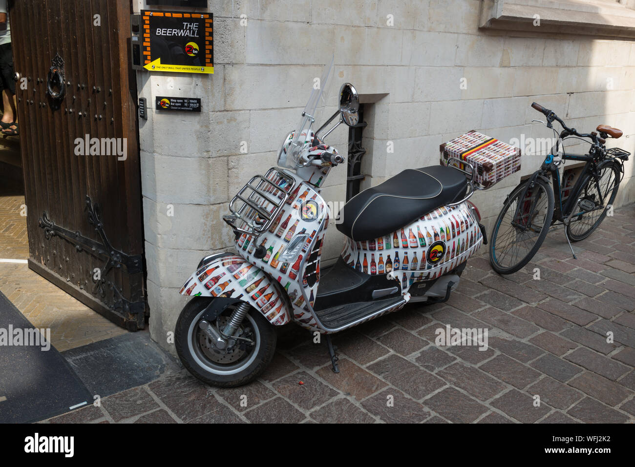 Beers and scooter hi-res stock photography and images - Alamy