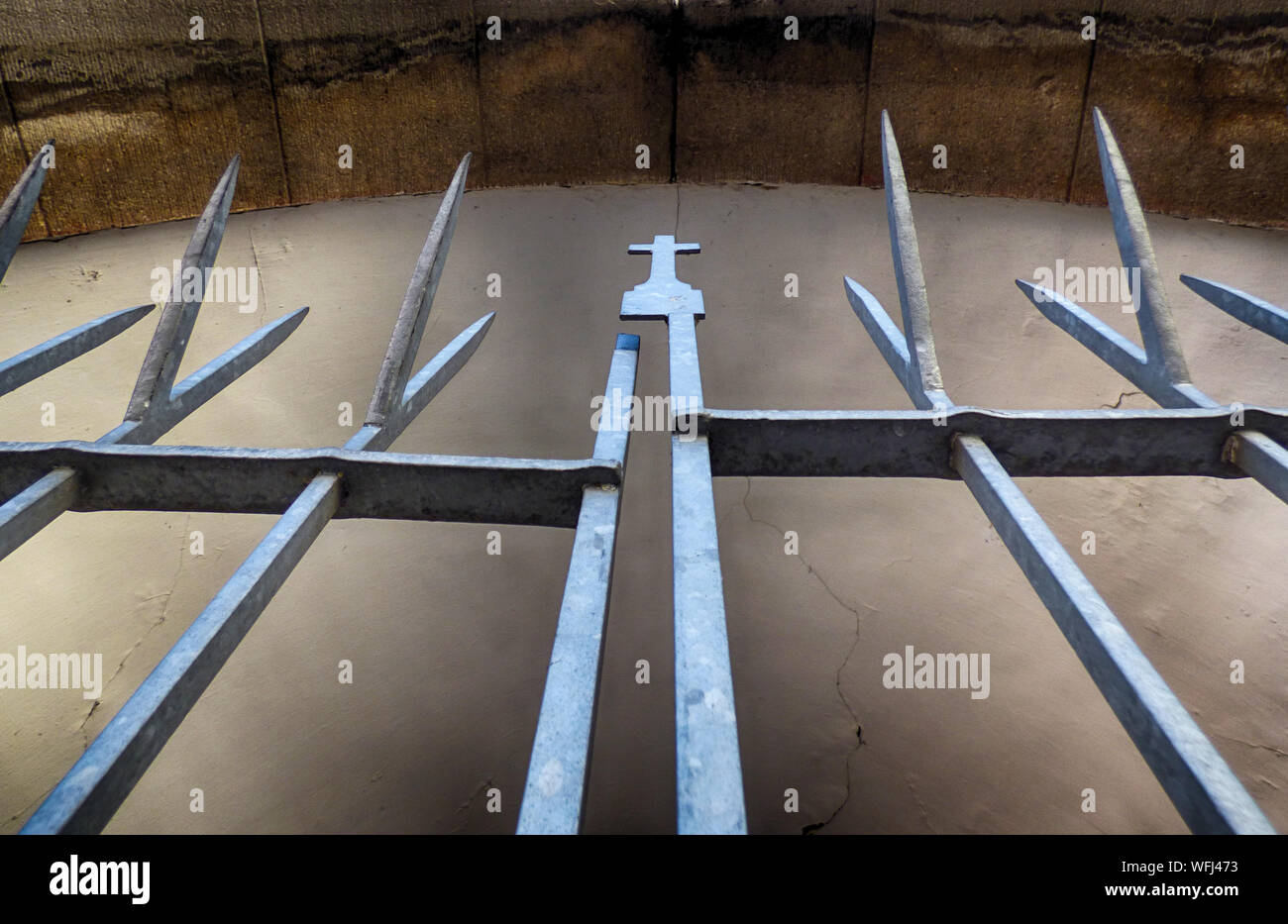 Low Metal Gate High Resolution Stock Photography and Images - Alamy