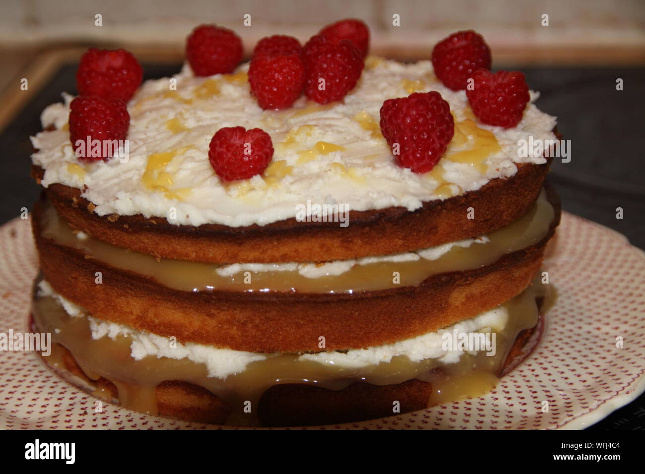 Two layer lemon cake hi-res stock photography and images - Alamy