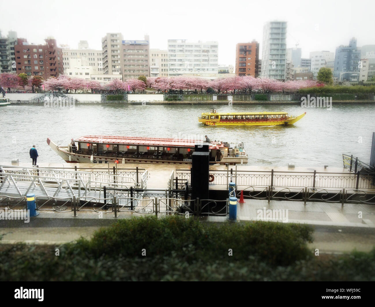 Passenger crafts hi-res stock photography and images - Alamy