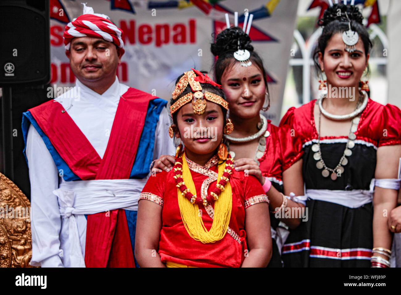 Indian girls danvcers hi-res stock photography and images - Alamy