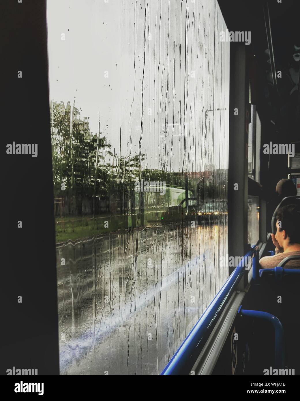 Bus window glass hi-res stock photography and images - Alamy