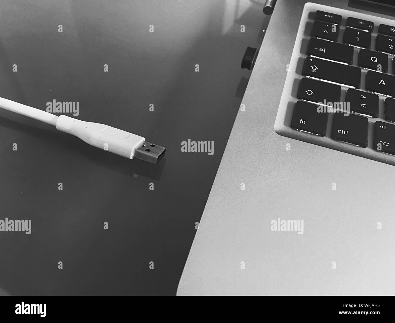 Laptop Usb Port High Resolution Stock Photography and Images - Alamy