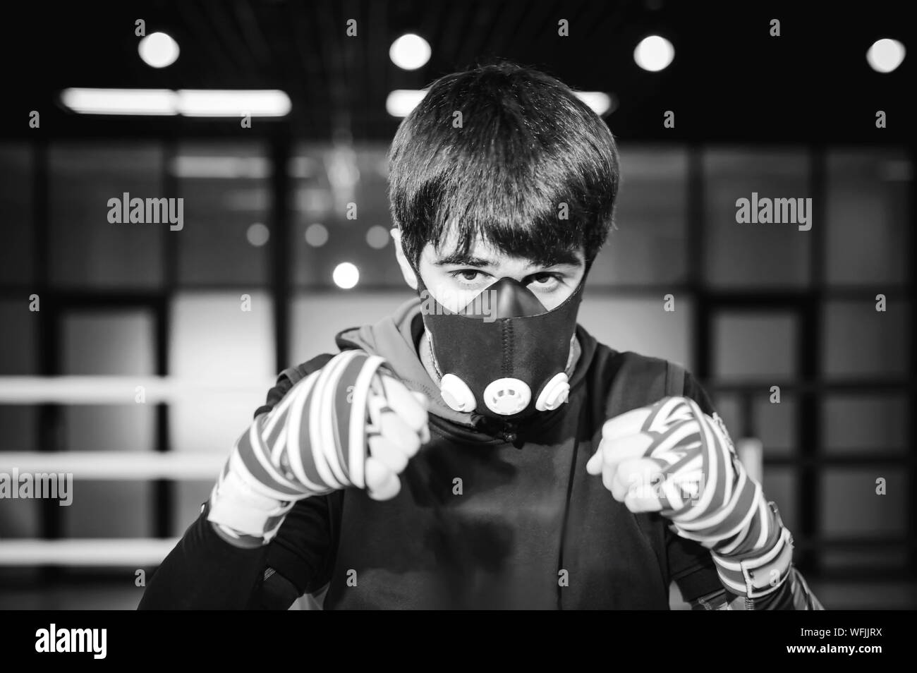 Competition mask hi-res stock photography and images - Alamy