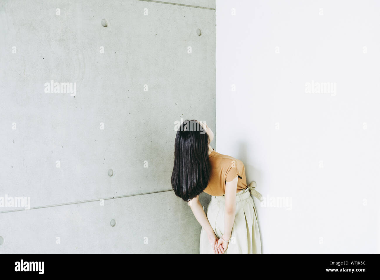 Bending wall hi-res stock photography and images - Alamy