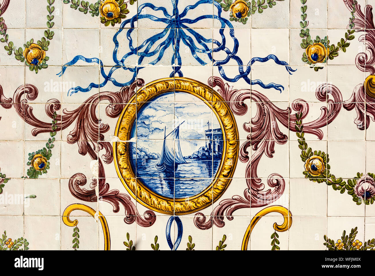 Azulejos Lisbon Buildings High Resolution Stock Photography and Images ...