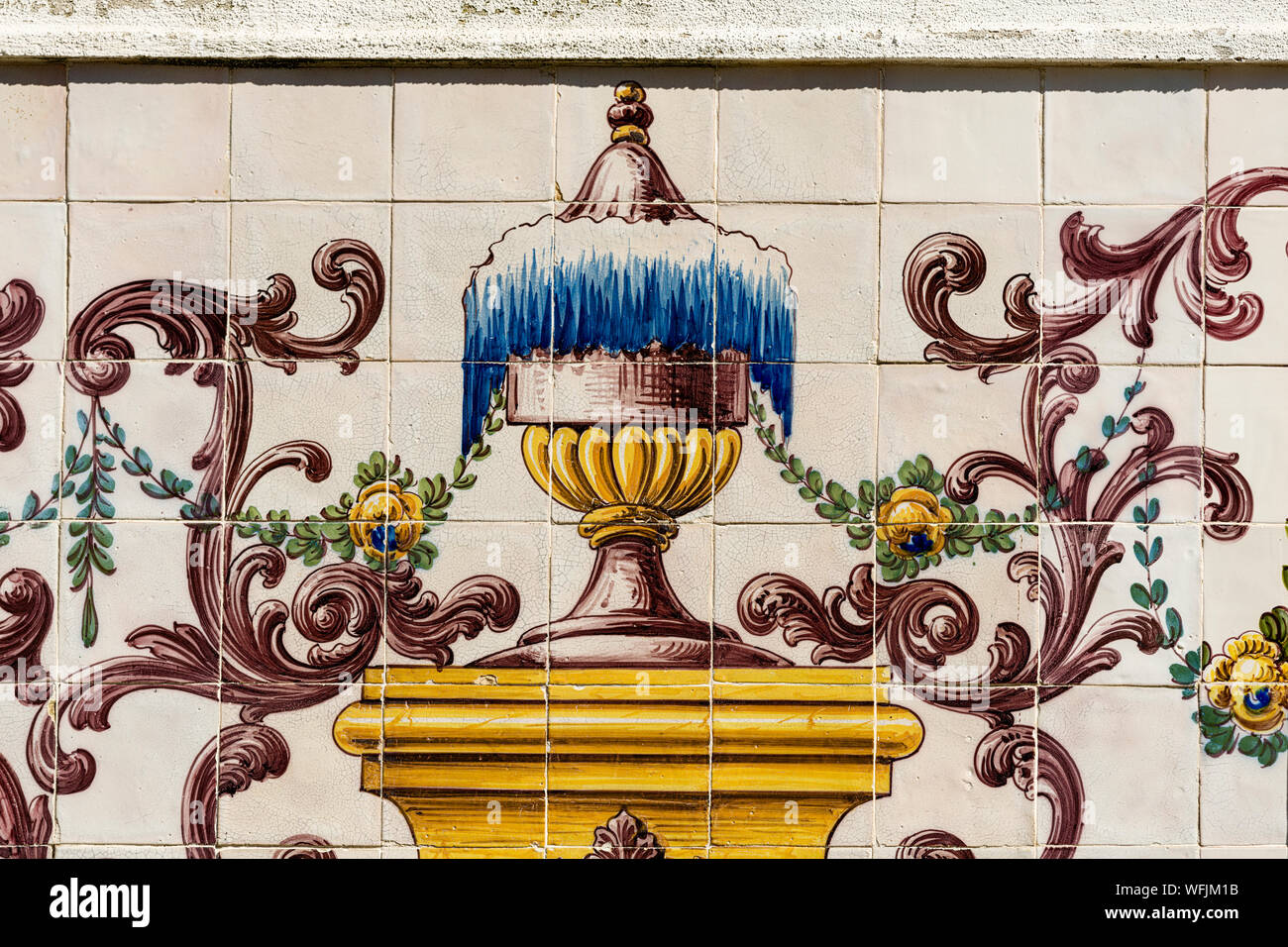 Traditional portuguese facade decoration with azulejos in Lisbon ...
