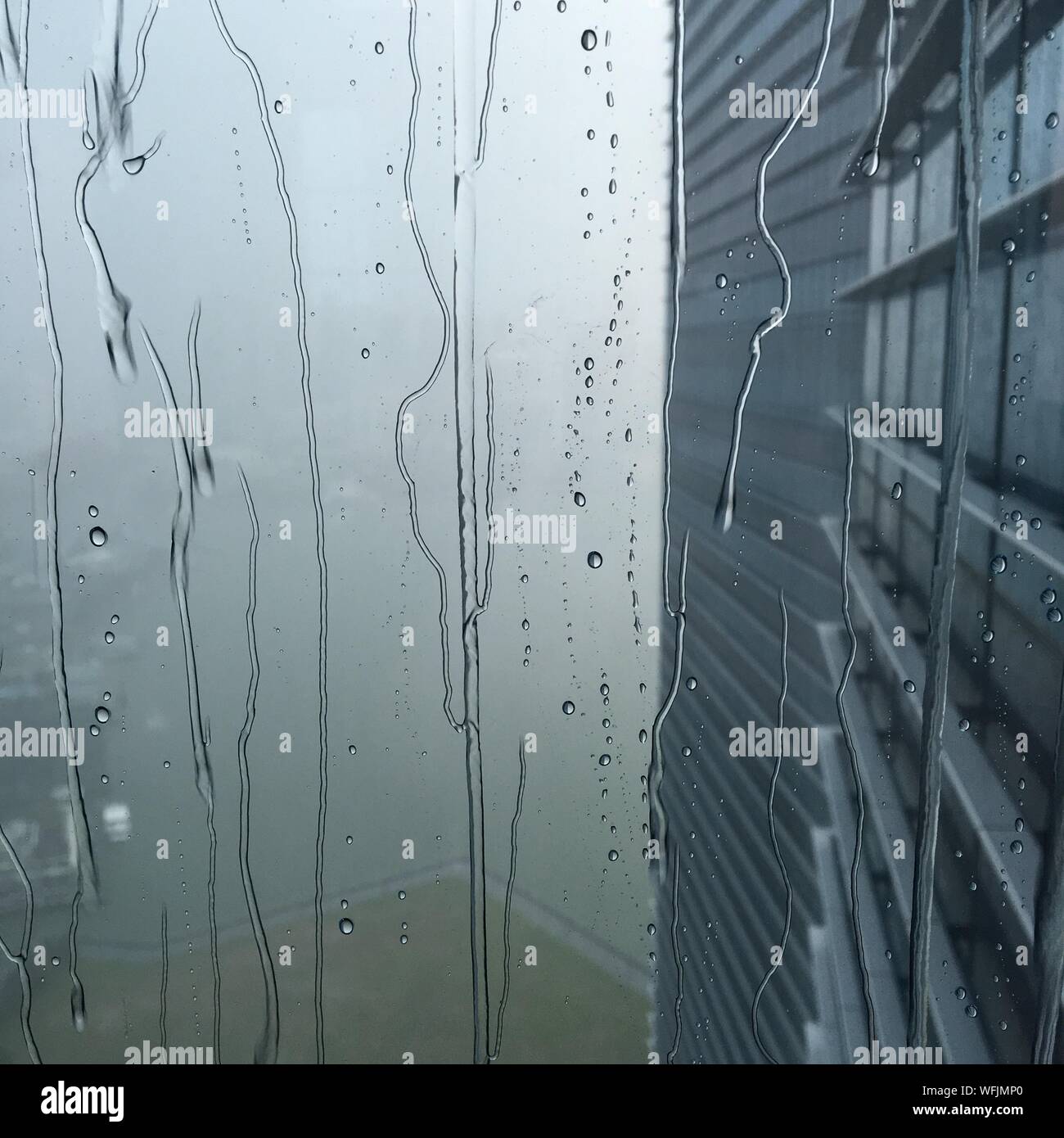 Water dripping window hi-res stock photography and images - Alamy