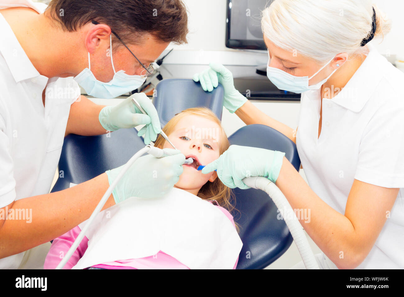 People checking their teeth hi-res stock photography and images - Alamy