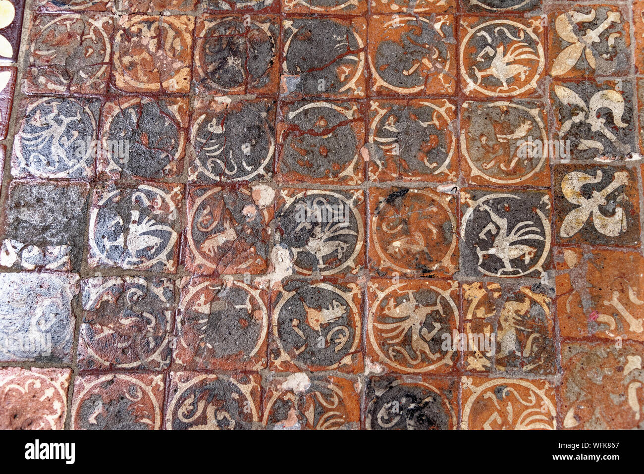Winchester cathedral floor tiles hi-res stock photography and images ...