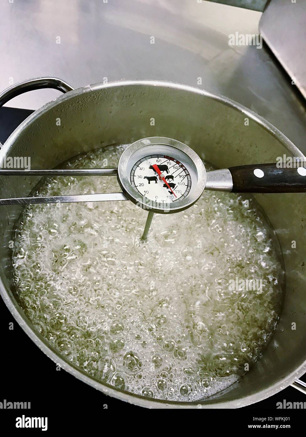 High pressure container hi-res stock photography and images - Alamy