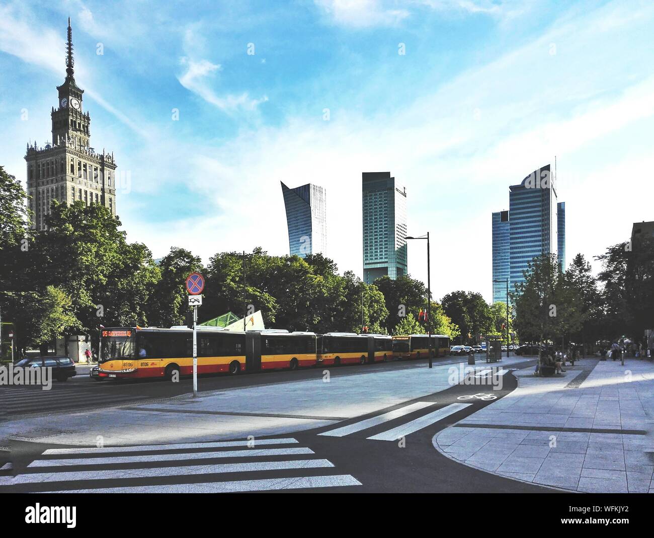 Modern city buses hi-res stock photography and images - Alamy
