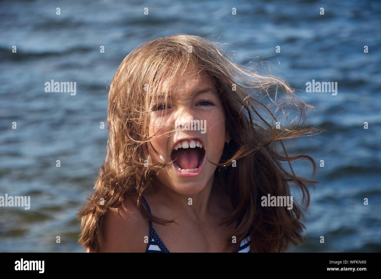 Angry people shouting hi-res stock photography and images - Alamy