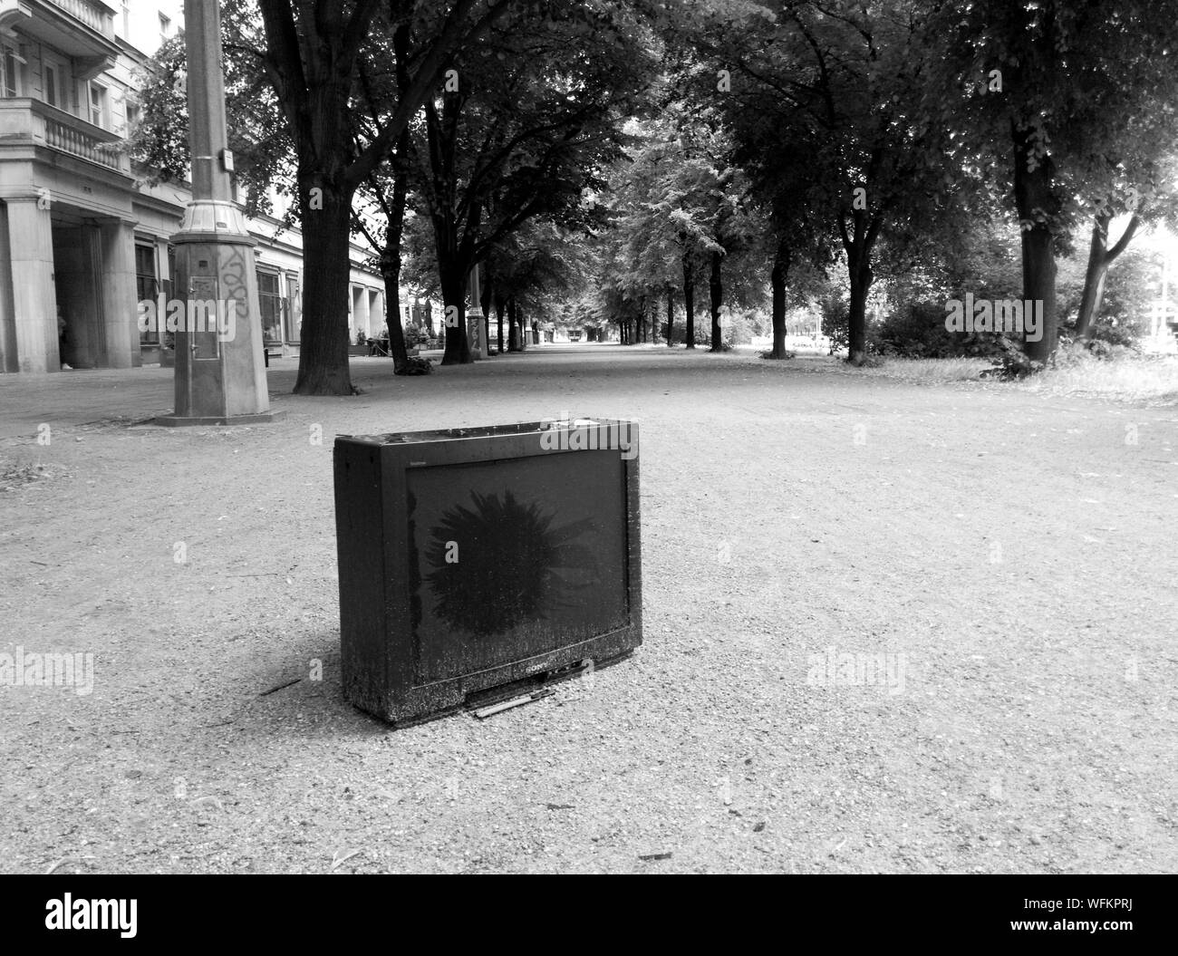 Set street hi-res stock photography and images - Alamy