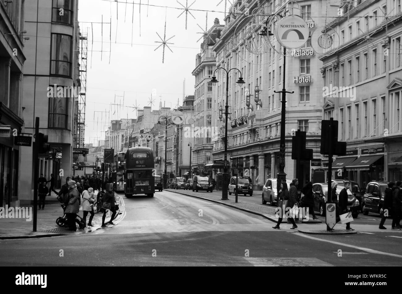 Street scene on the Strand in London, England Stock Photo - Alamy