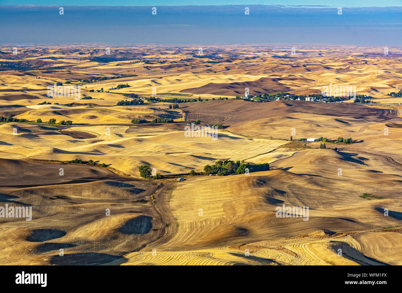 Washington, Palouse Region, view from Steptoe Butte State Park, town of ...