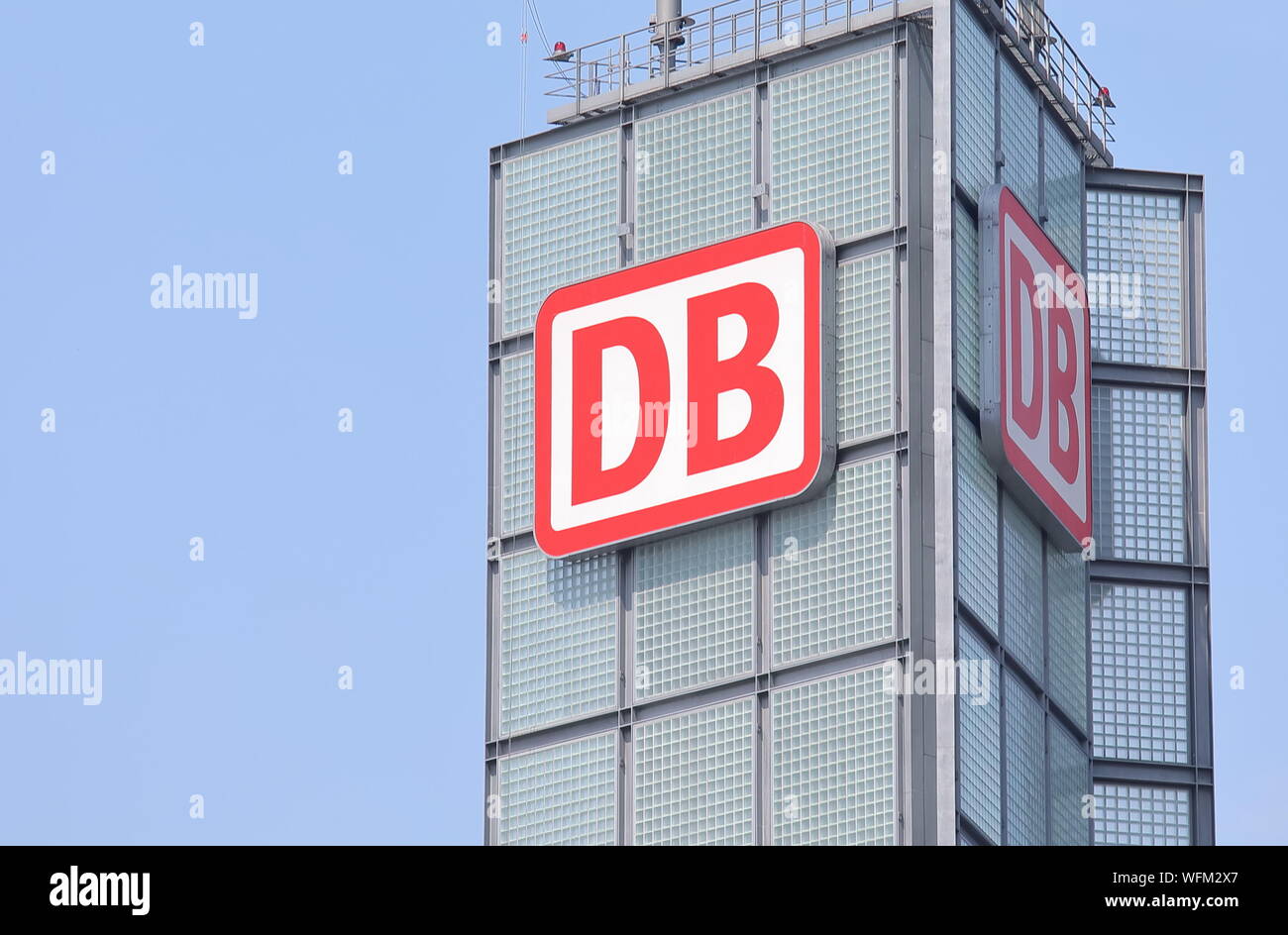 Train logo db hi-res stock photography and images - Alamy