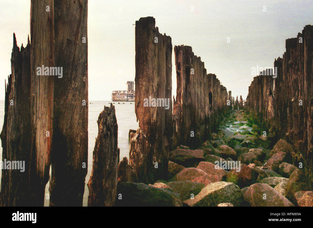 Weathered beach rocks hi-res stock photography and images - Alamy