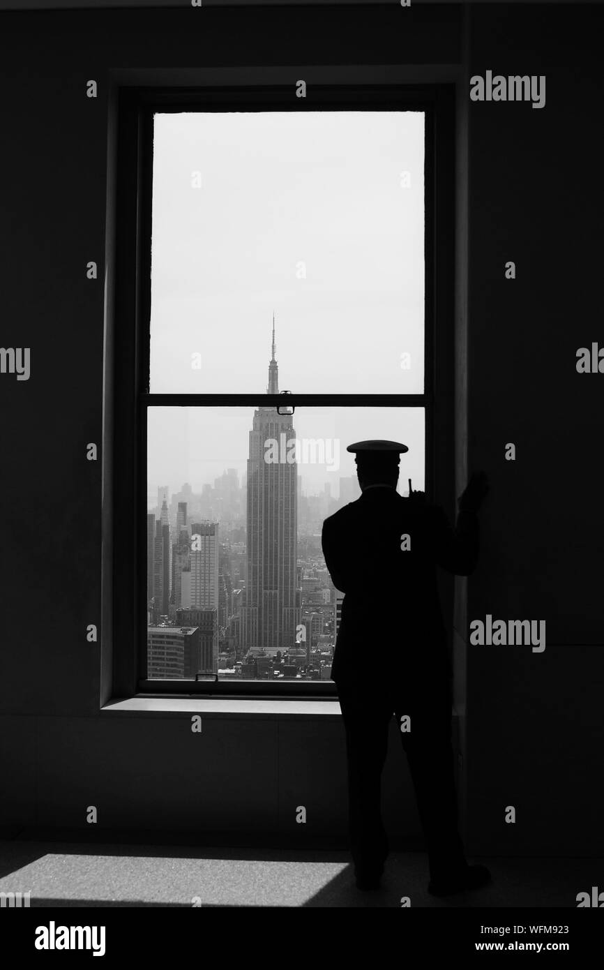 Policeman rear view hi-res stock photography and images - Alamy