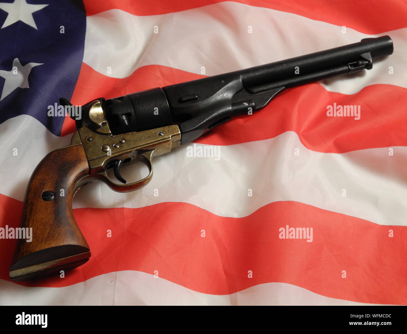 Handgun on flag hi-res stock photography and images - Alamy