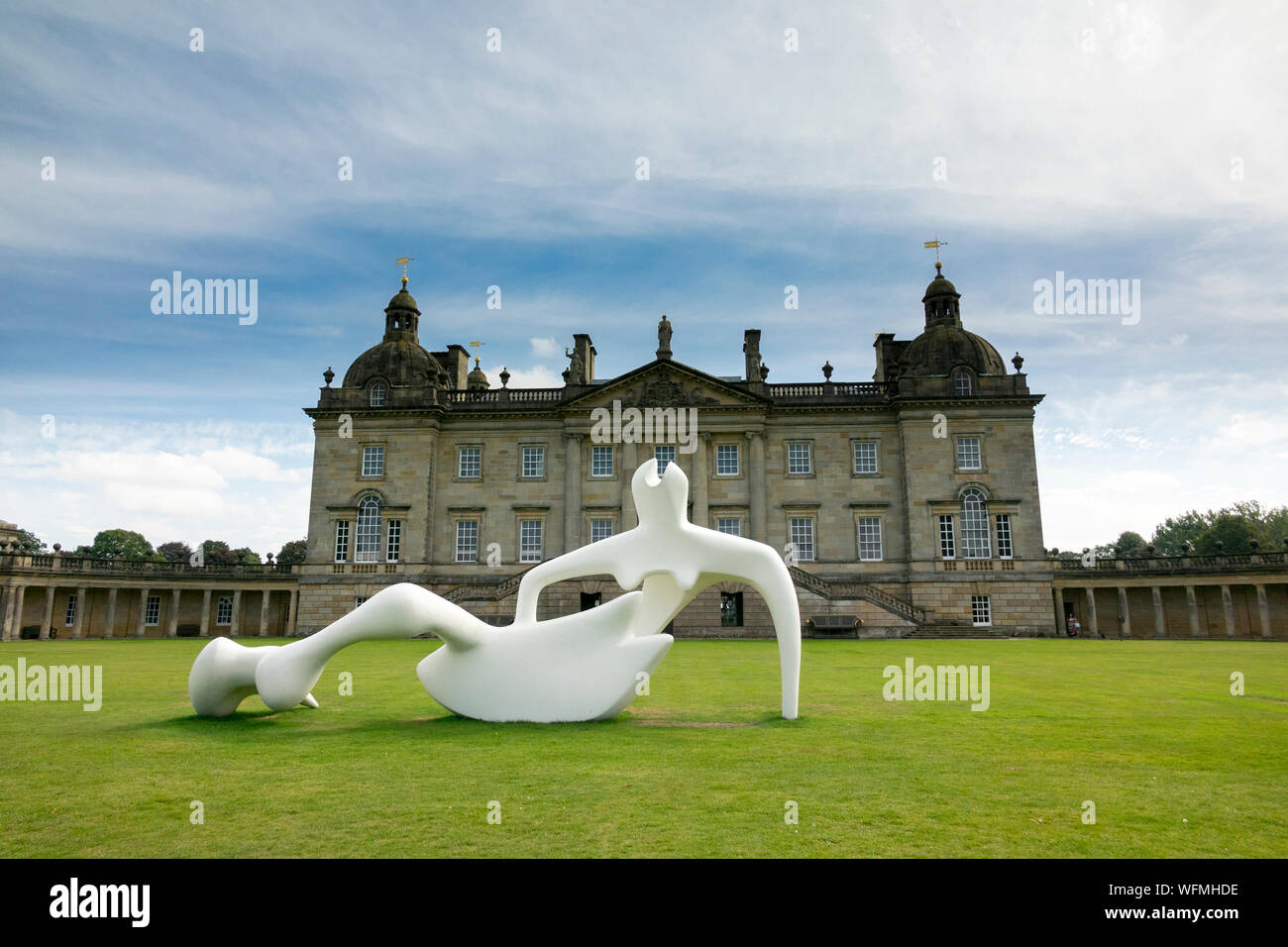 Large Reclining Figure, Henry Moore Houghton Hall Stock Photo - Alamy