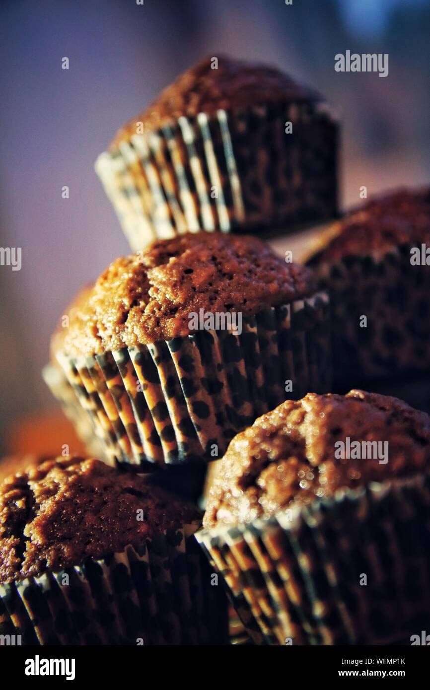 Stack cupcakes hi-res stock photography and images - Alamy