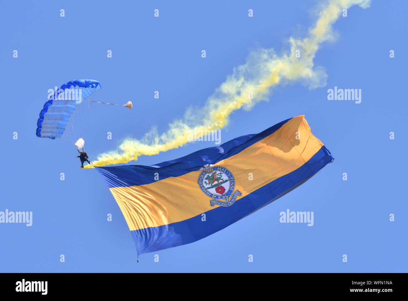 British Army Tigers Freefall Army Parachute Display Team Little ...