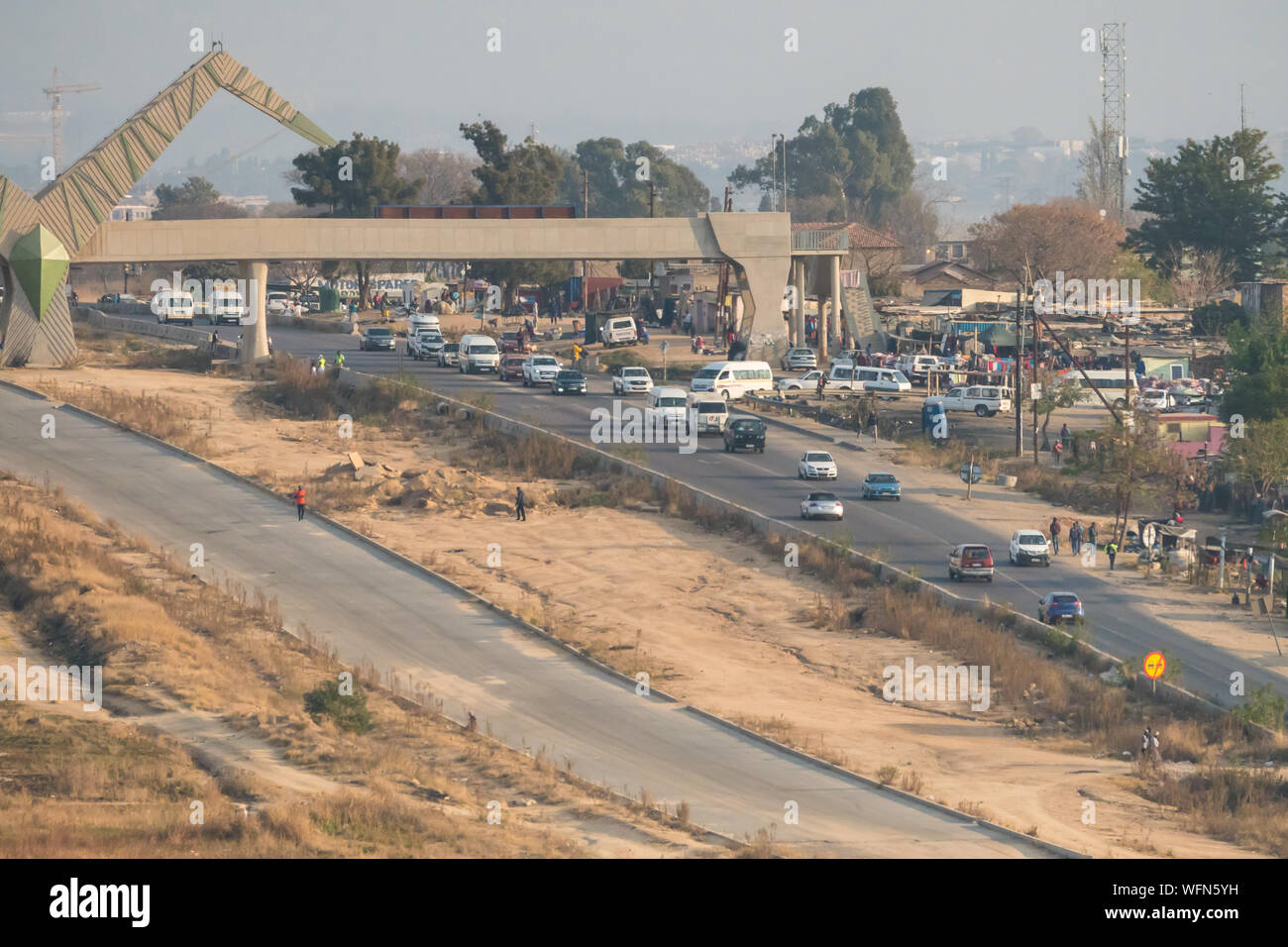 Johannesburg traffic aerial view hi-res stock photography and images ...