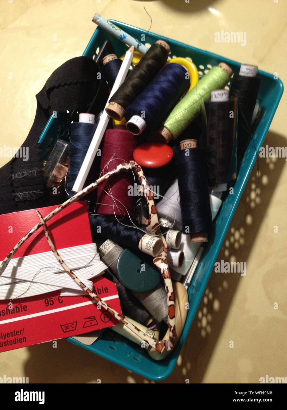 Sewing accessories hi-res stock photography and images - Alamy