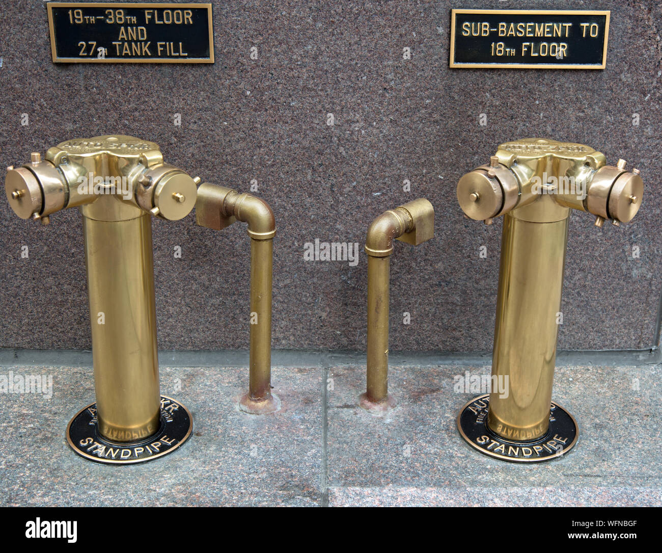 Water hydrant on the street of Chicago downtown Stock Photo - Alamy