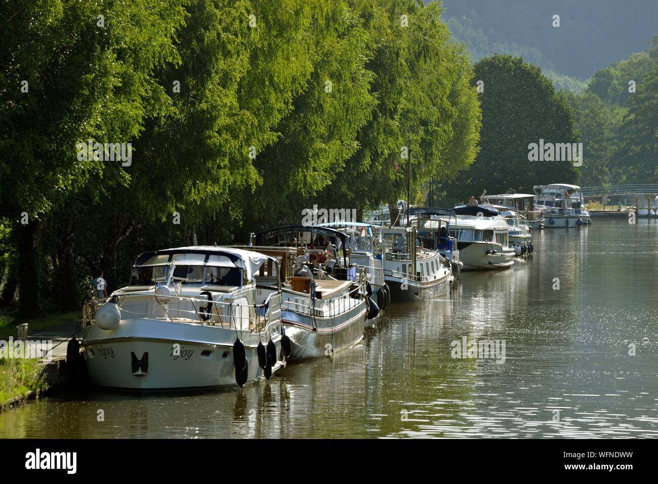 Elegantes Rhein Marne Kanal Bilder