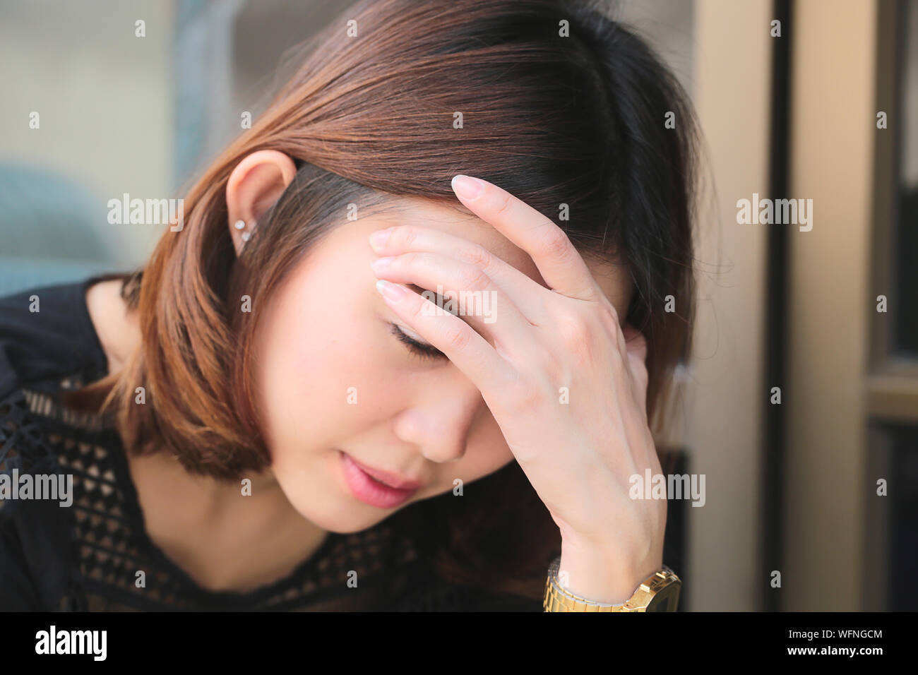 Sad human head hi-res stock photography and images - Alamy