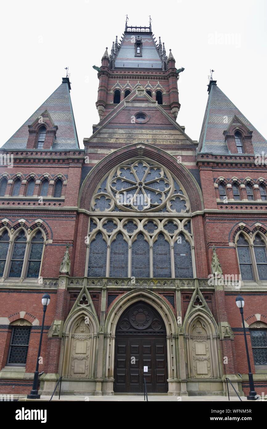 A view of the Harvard Museums in Harvard Square, Cambridge ...