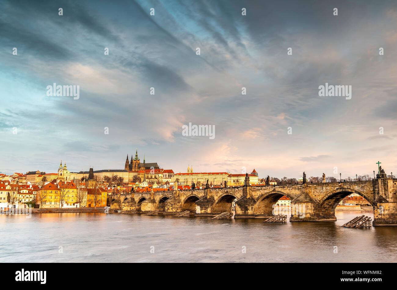 Prague bridge hi-res stock photography and images - Alamy
