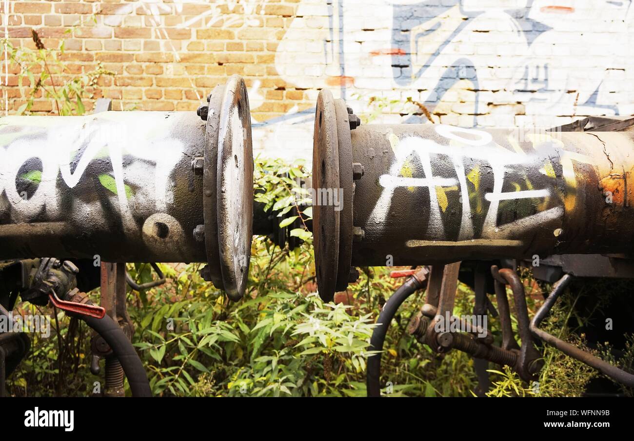 Graffiti yard hi-res stock photography and images - Alamy
