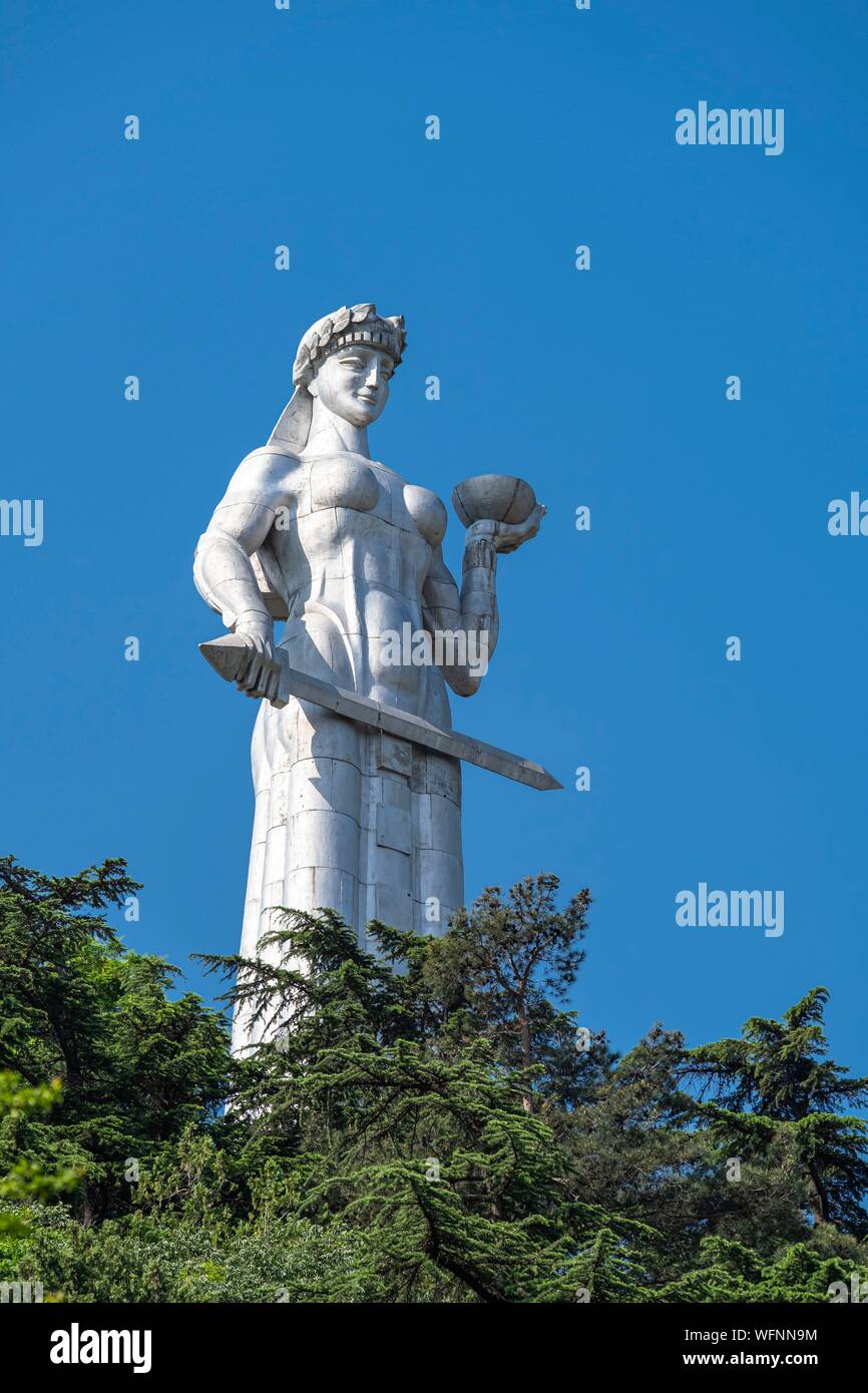 Statue mother georgia kartlis deda hi-res stock photography and images ...