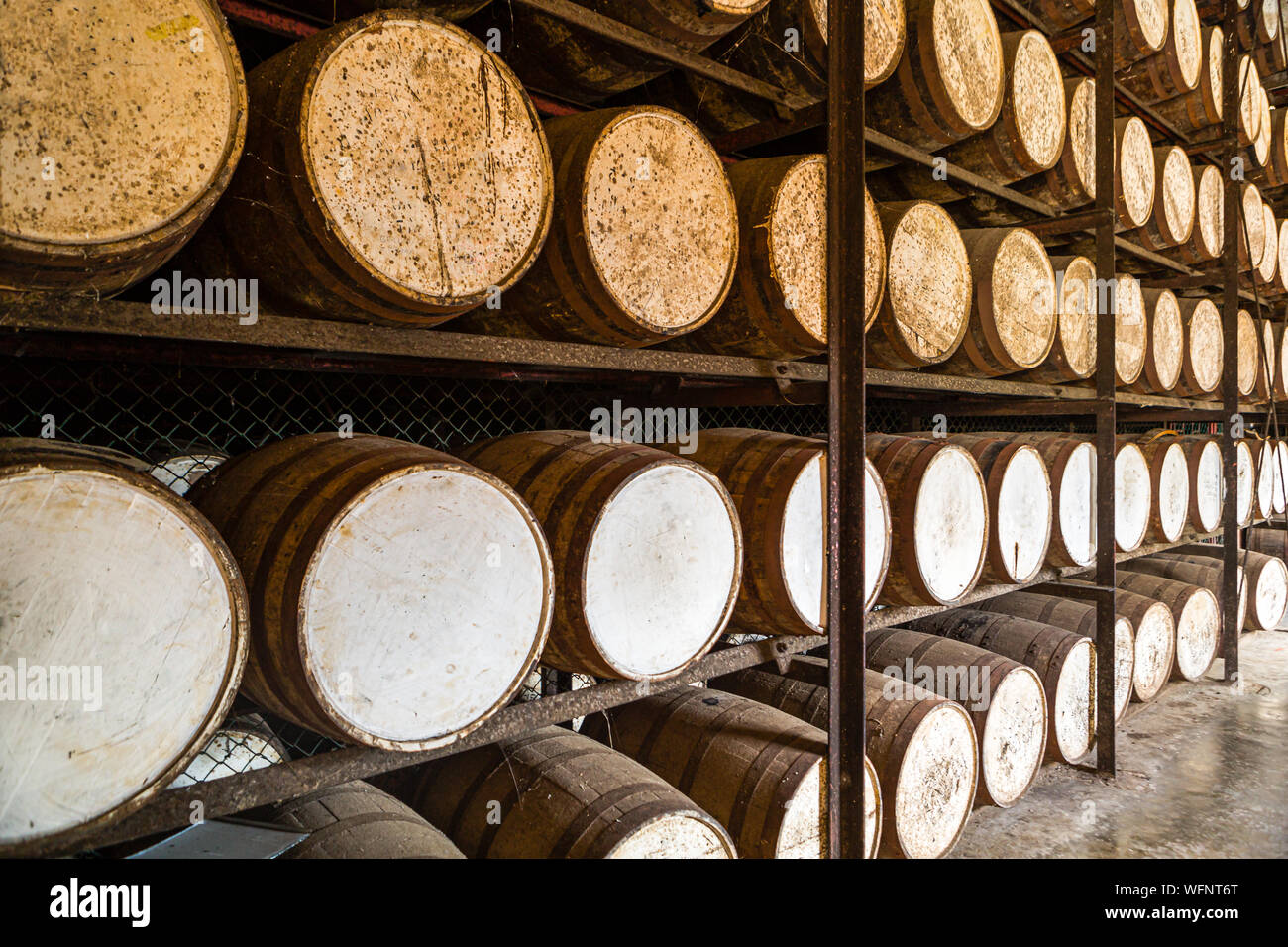 Barrels hi-res stock photography and images - Alamy