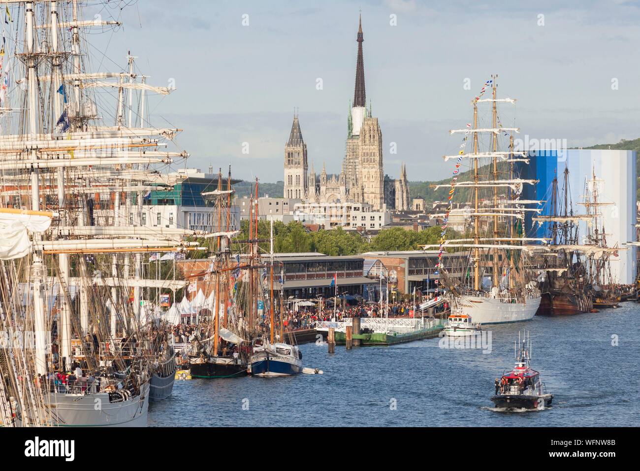The armada festival, rouen hi-res stock photography and images - Alamy