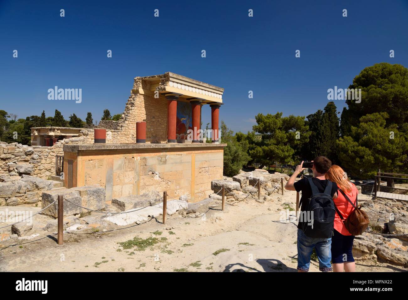 Palace of knossos mural hi-res stock photography and images - Alamy