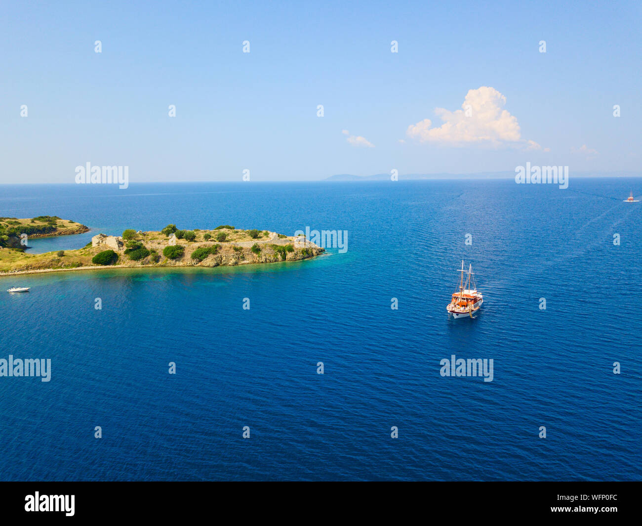 Aerial photo of the beautiful beach on Sitonia, Chalkidiki region ...