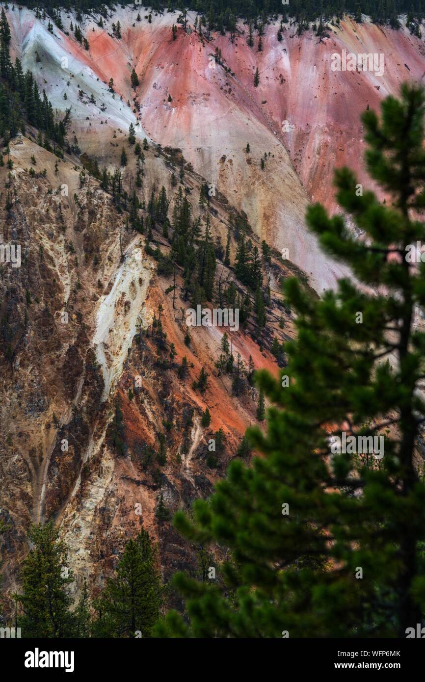 Yellowstone mountain hi-res stock photography and images - Alamy