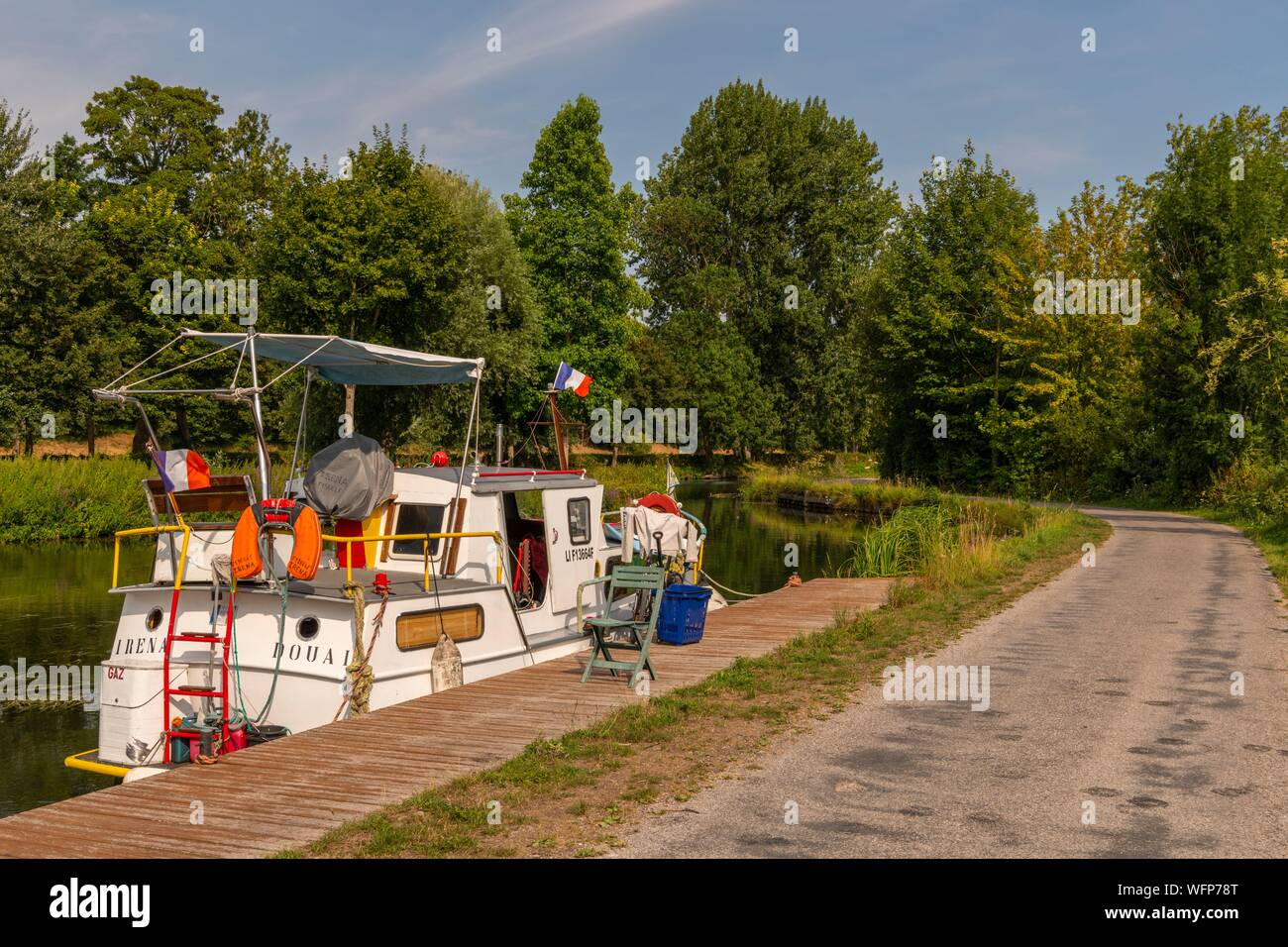 France, Somme, Valley of the Somme, Long, the banks of the Somme along ...